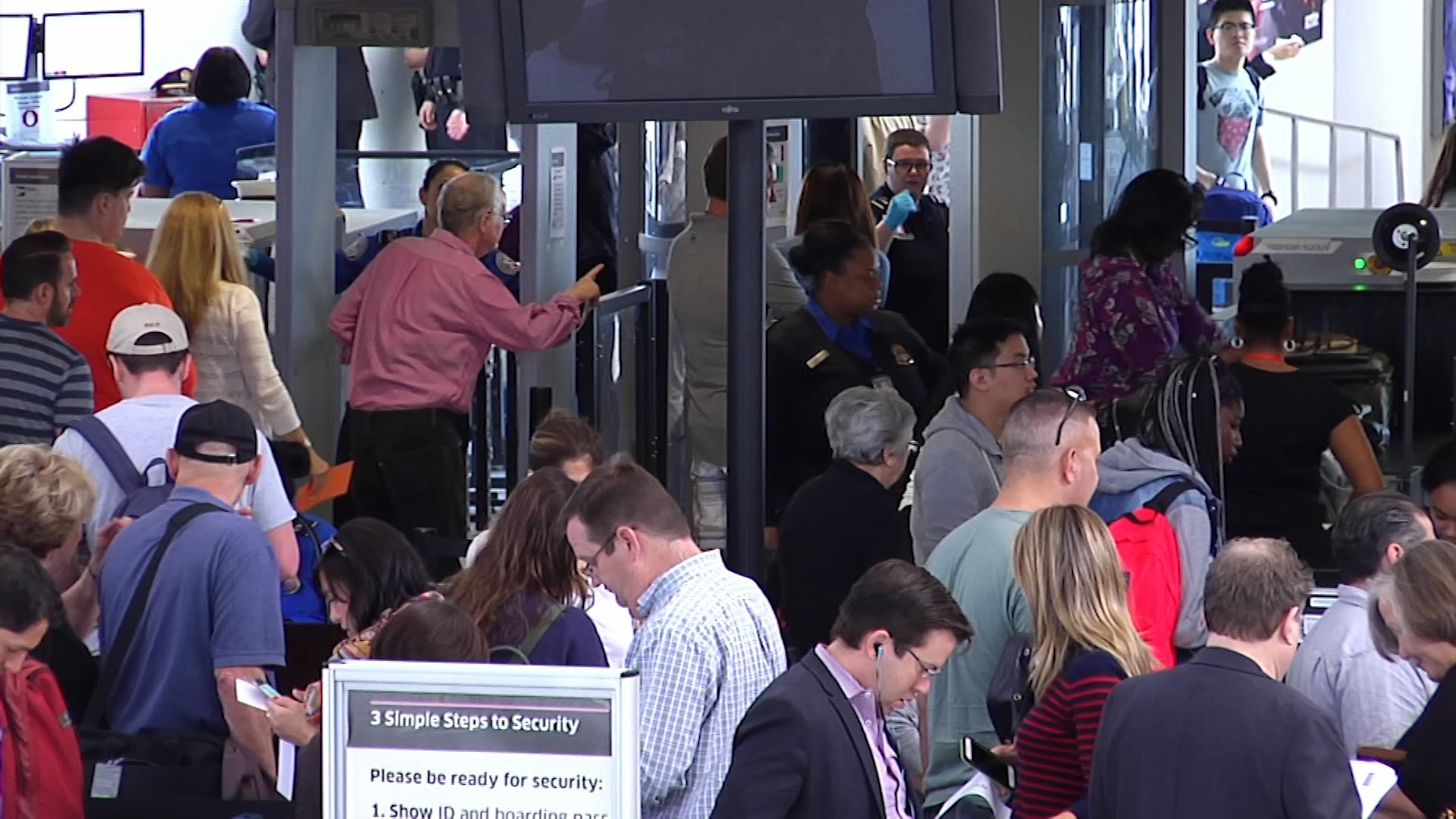 What To Do if You Missed Your Flight Because of Long TSA lines | AirHelp